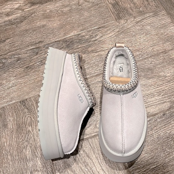 UGG | Shoes | Ugg Womens Tazz Goose Platform Slippers | Poshmark